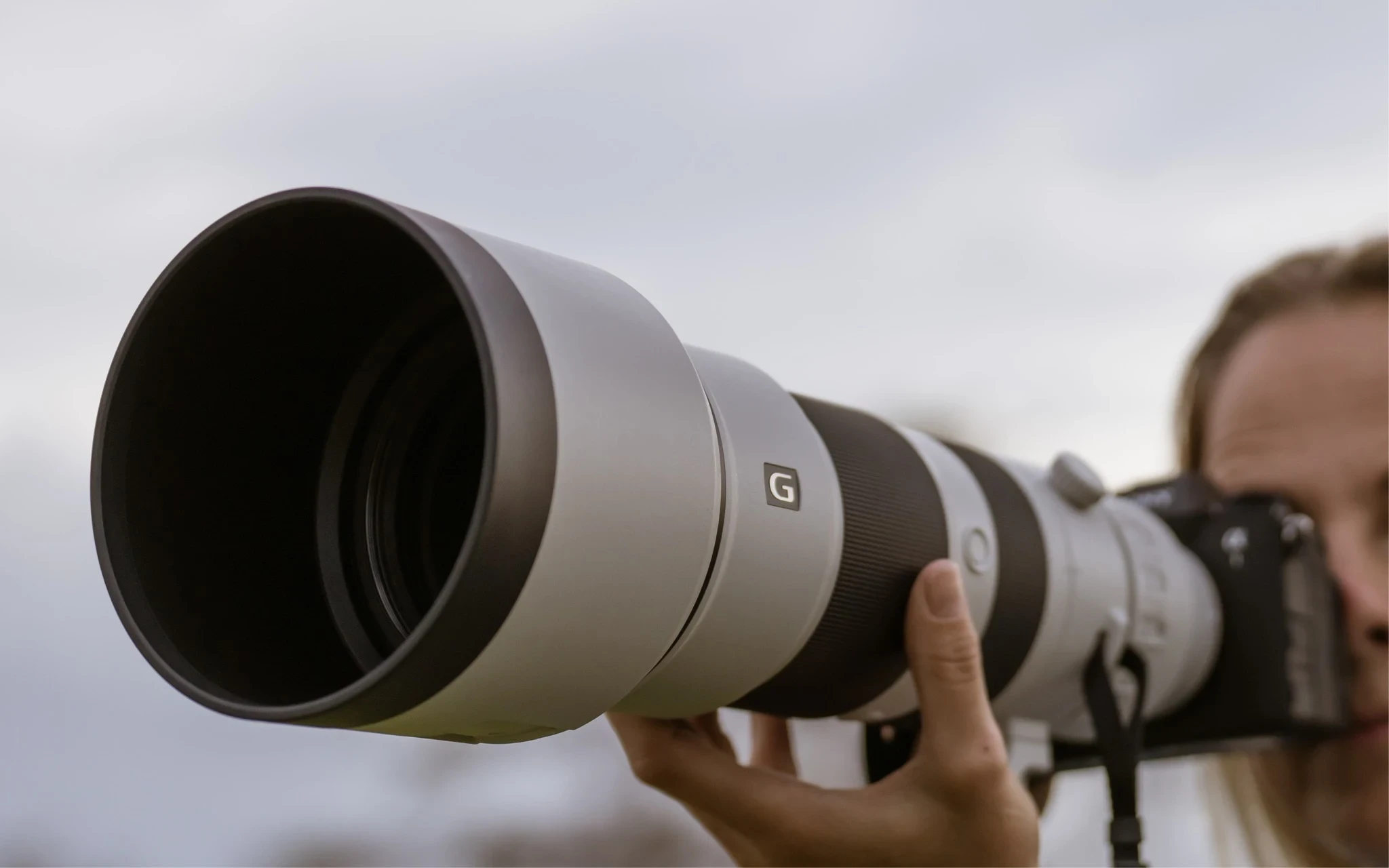 Sony FE 400-800mm F6.3-8 G OSS – Bước Nhảy Lớn Trong Thế Giới Siêu Tele Zoom